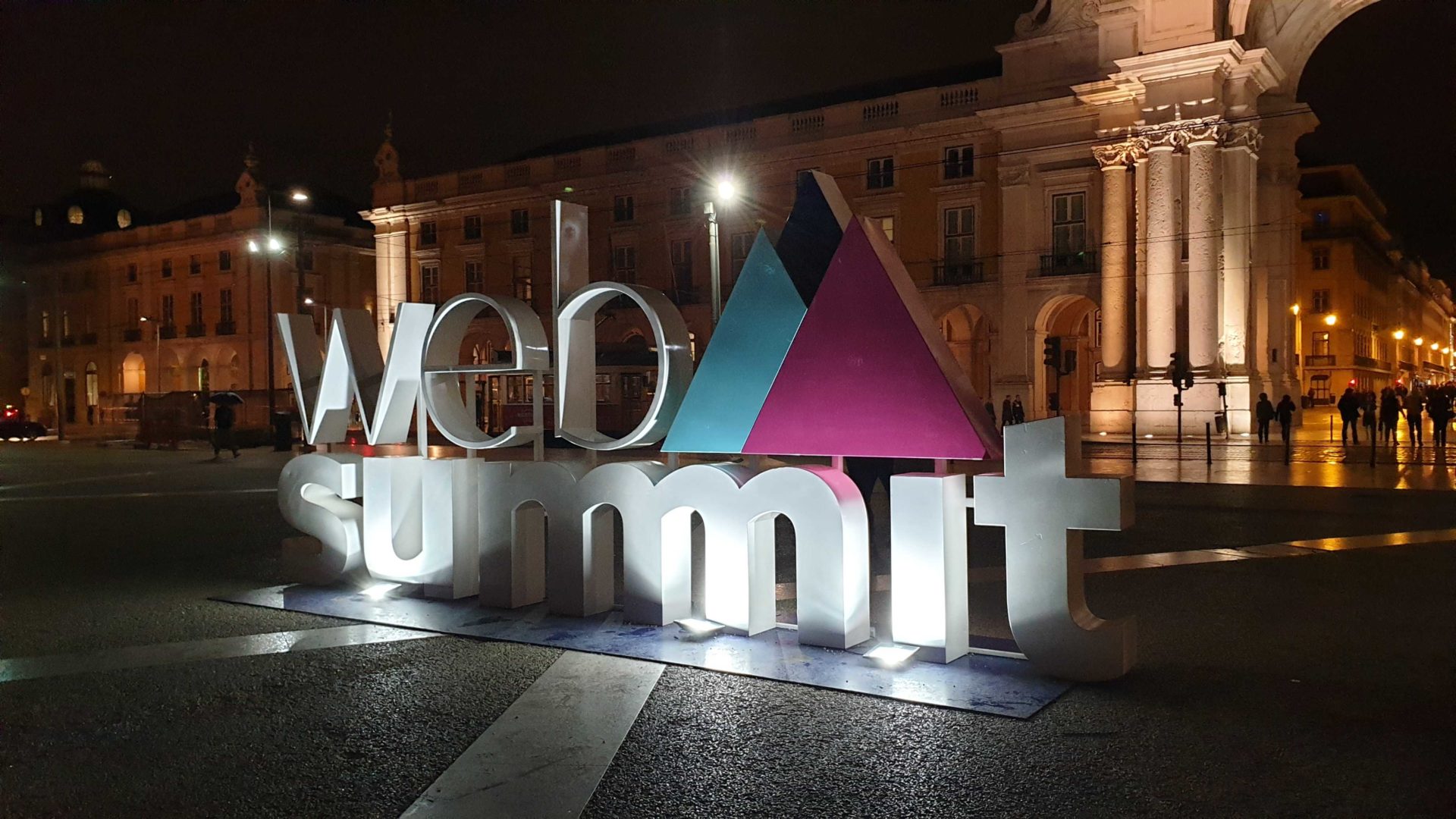 Get ready for Web Summit 2020 - Victor Logos